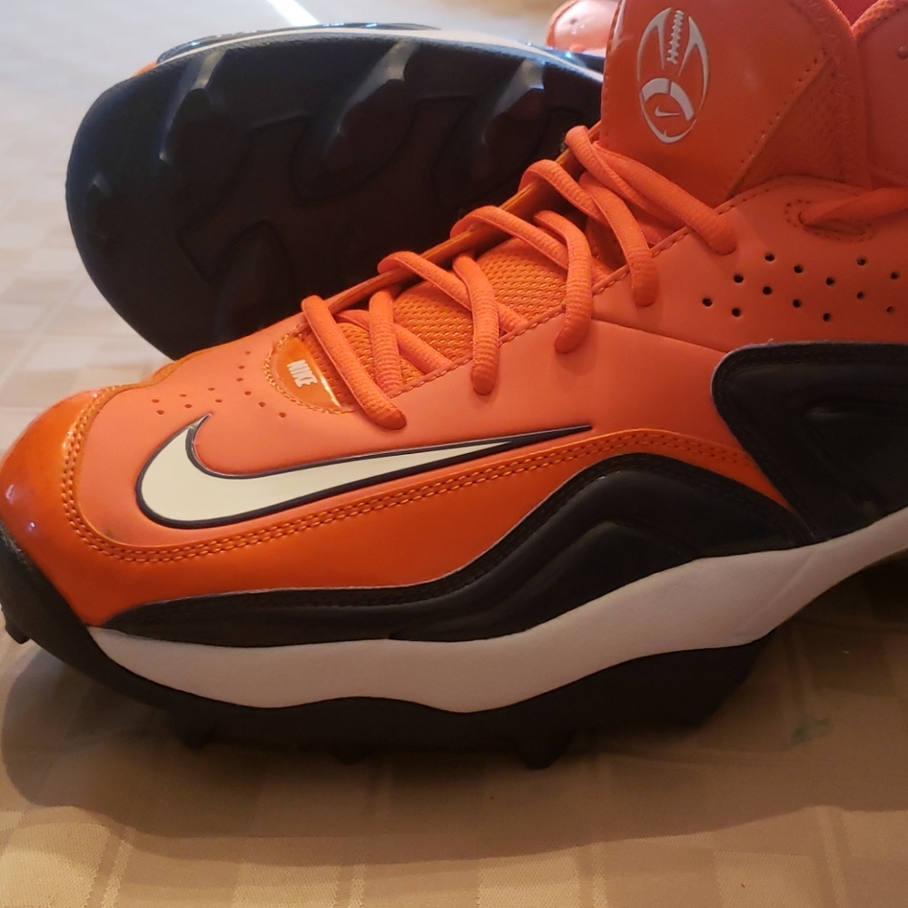 Nike Football Cleats New Sz. 15 Orange & Blue - Gem